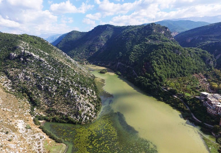 5 Captivating Lakes - Lebanon Traveler