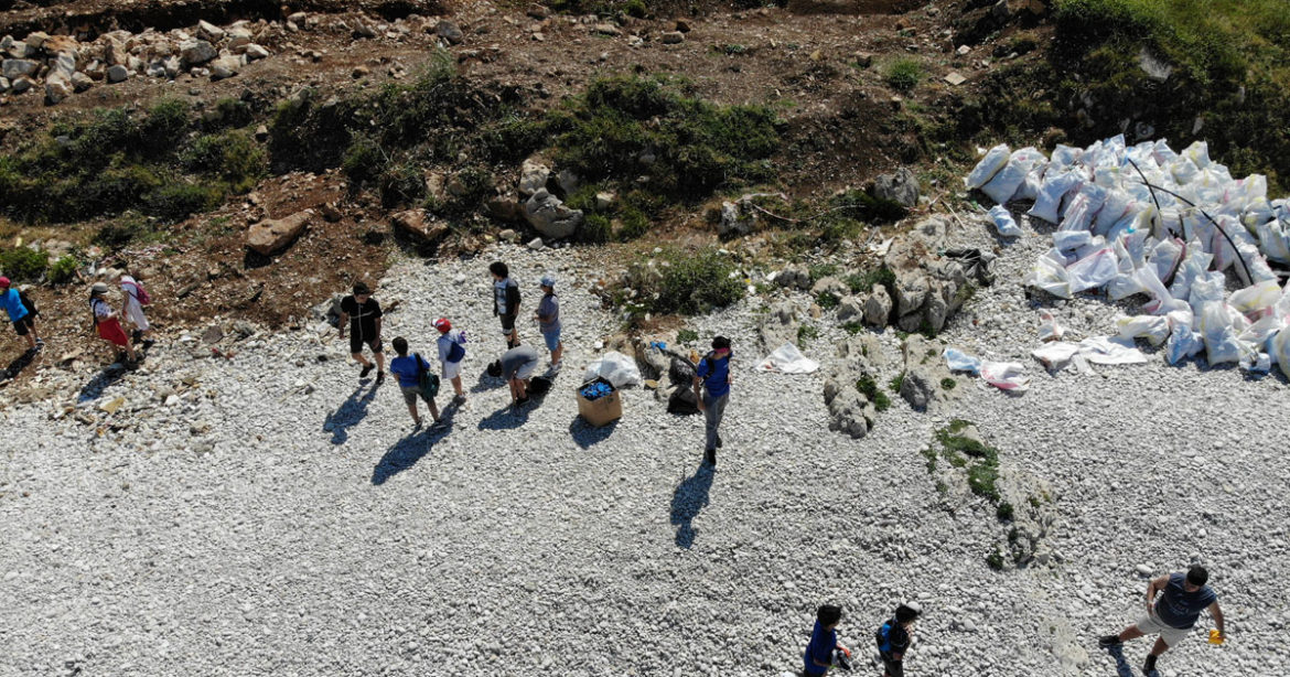 Cleaning The Coastline With Save Kfaraabida - Lebanon Traveler
