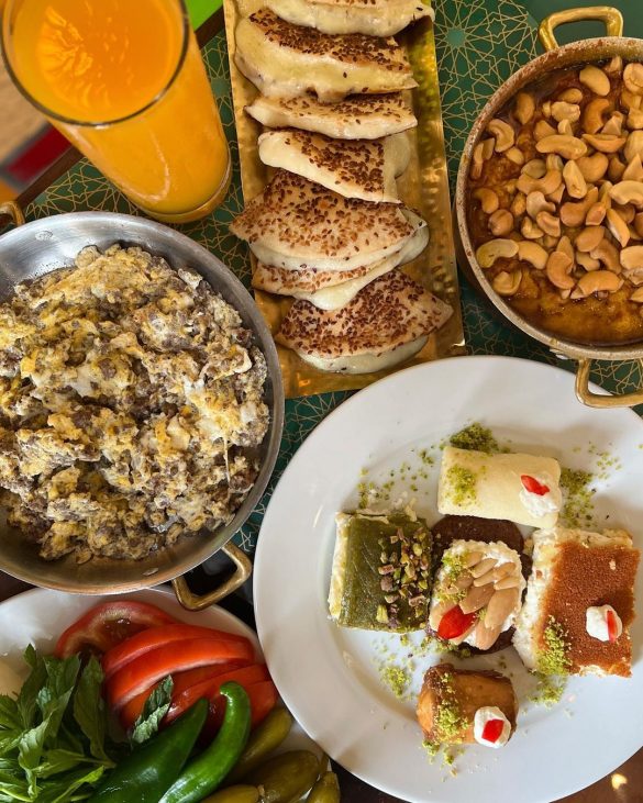 6 Stomach-Satisfying Foodie Destinations in Lebanon - Lebanon Traveler