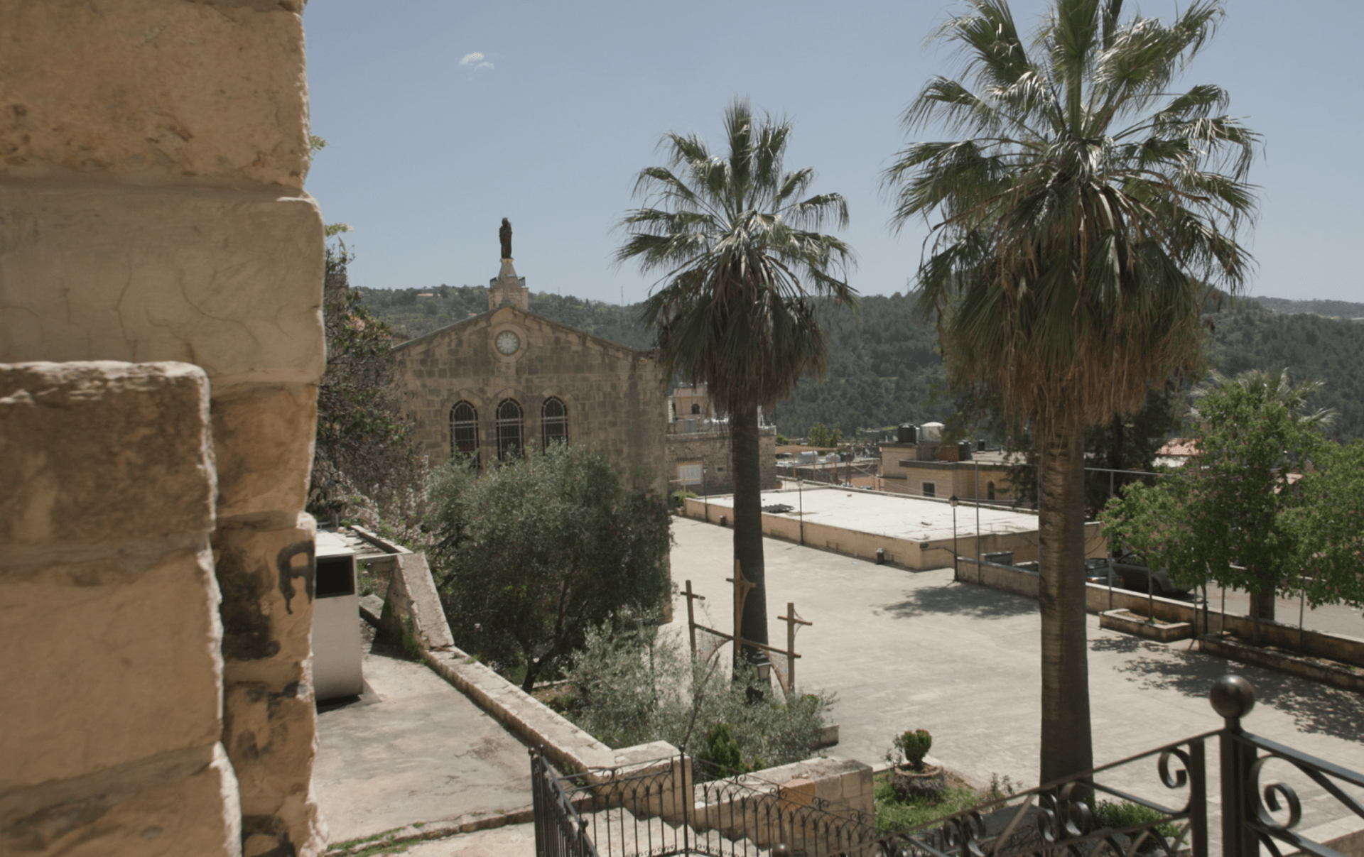Lebanon Traveler - Lebanon Traveler